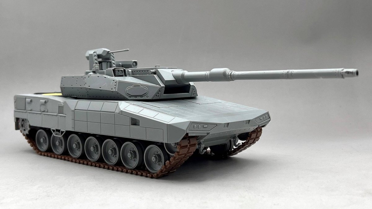 Amusing Hobby 35A062 Leopard 2 A-RC 3.0 4th Generation MBT 1 35 - auf ...