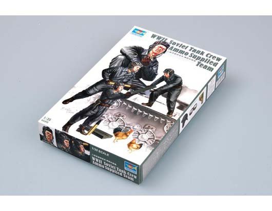 Trumpeter 00411 WWII Soviet Tank Crew Ammo Supplied Team (1:35) - scale ...