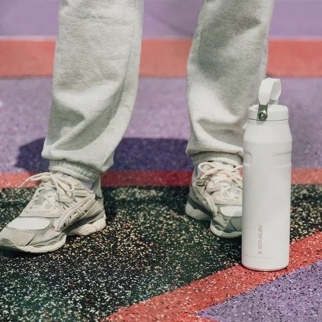 Stanley butelka IceFlow™ Flip Straw 2.0 1.06L Frost - Butelki i Bidony ...